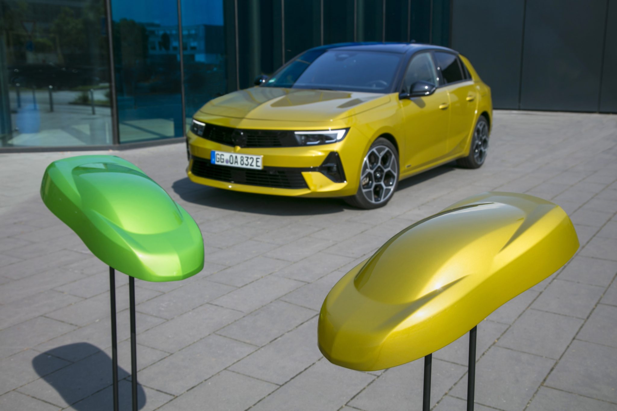 NUEVOS COLORES PARA EL OPEL ASTRA Y MOKKA | Platinium Oil